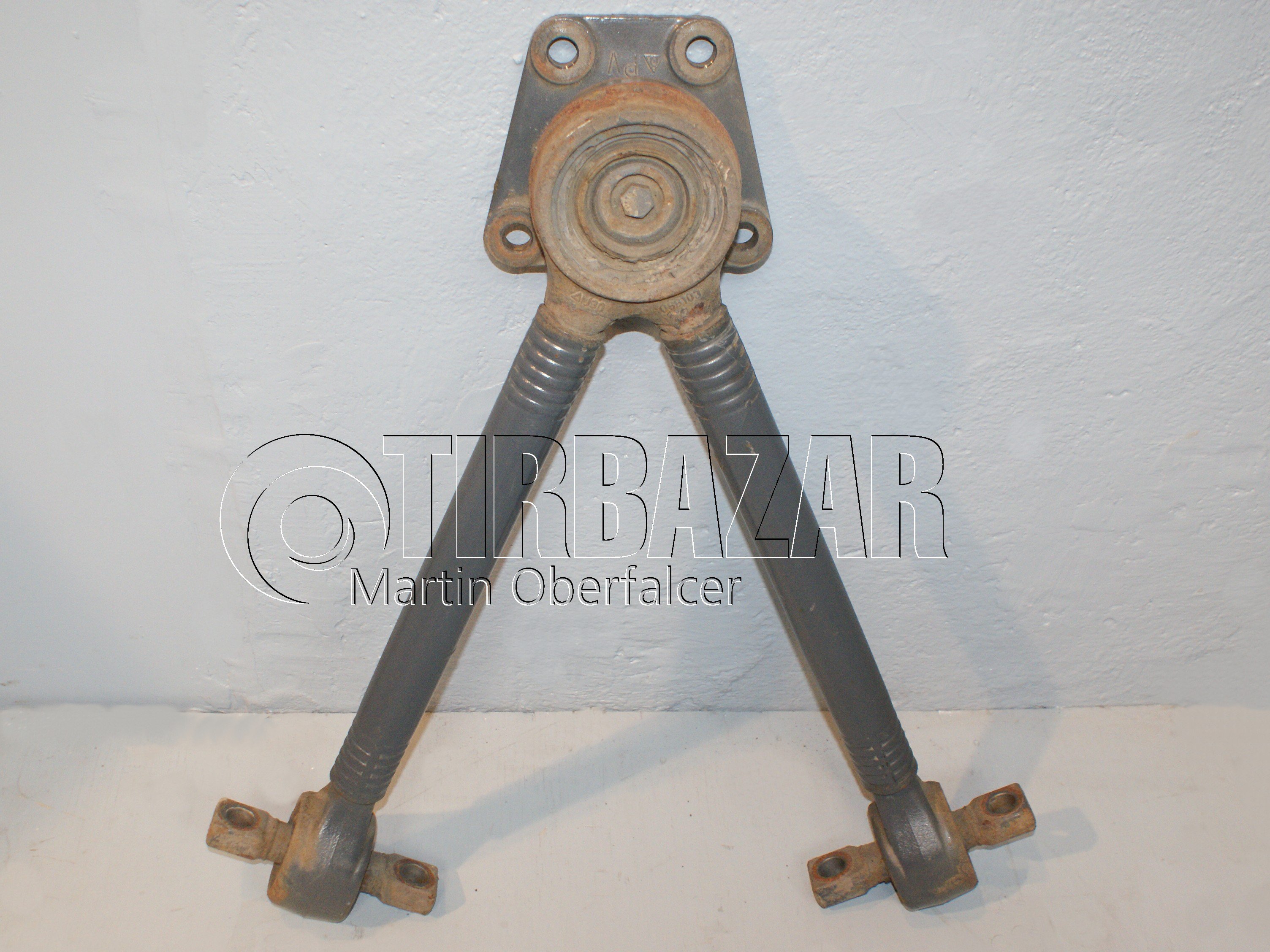 Stabilizátor zadní nápravy DAF XF105 (triangl)